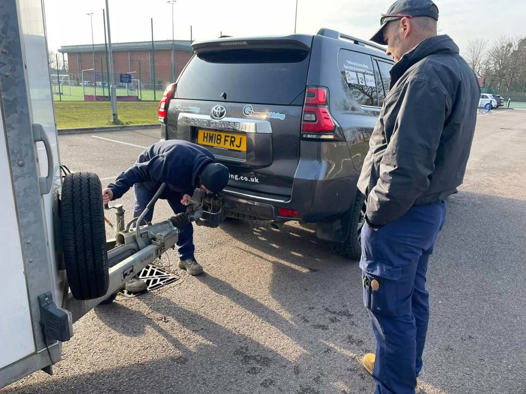 Mastering Professional Towing: Beyond Driving's Lantra-Accredited ...